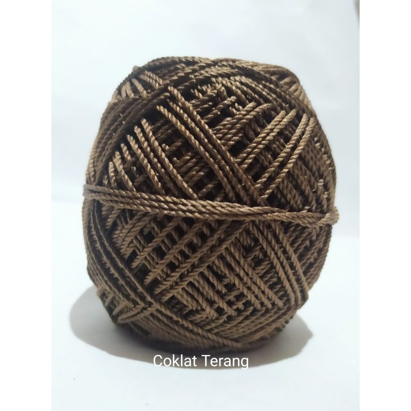 Jual Benang Rajut Poliester Dop dan Kilap Coklat Terang | Shopee Indonesia