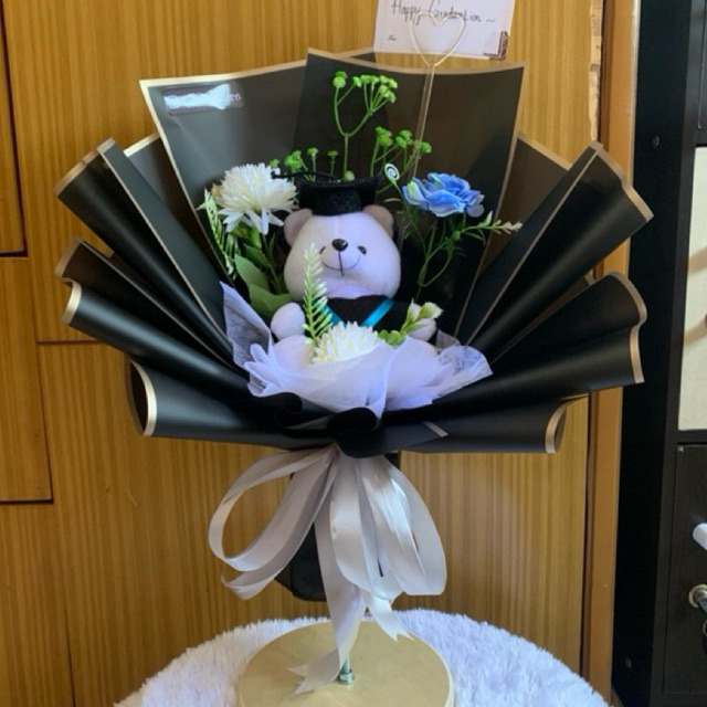 Jual BUKET BUNGA WISUDA || FLOWER BOUQUET GRADUATION by ciarine bouquet ...