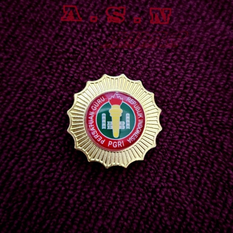 Jual Pin PGRI Motif Matahari Lencana PGRI | Shopee Indonesia
