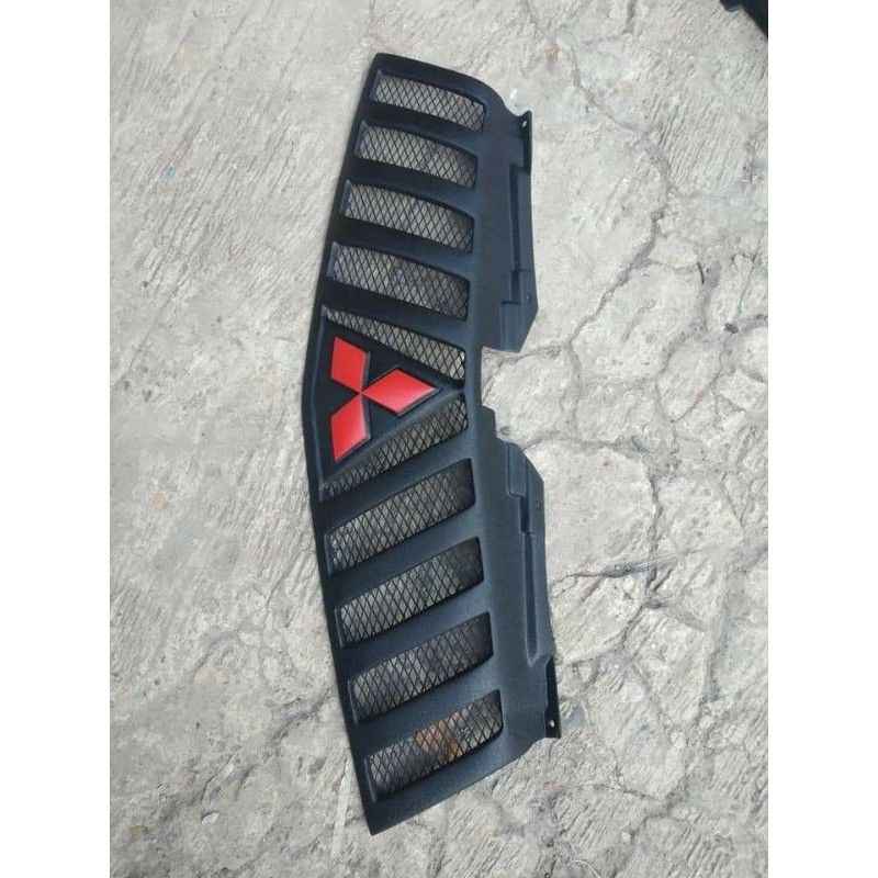Jual GRILL STRADA TRITON MODEL HUMMER LAMBANG 3 BERLIAN tahun 2008-2015 ...