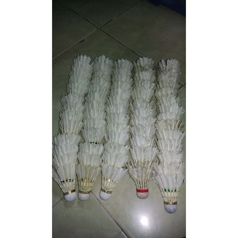 Jual shuttle cock-kok bulu tangkis 1 slop bekas (13pcs) | Shopee Indonesia