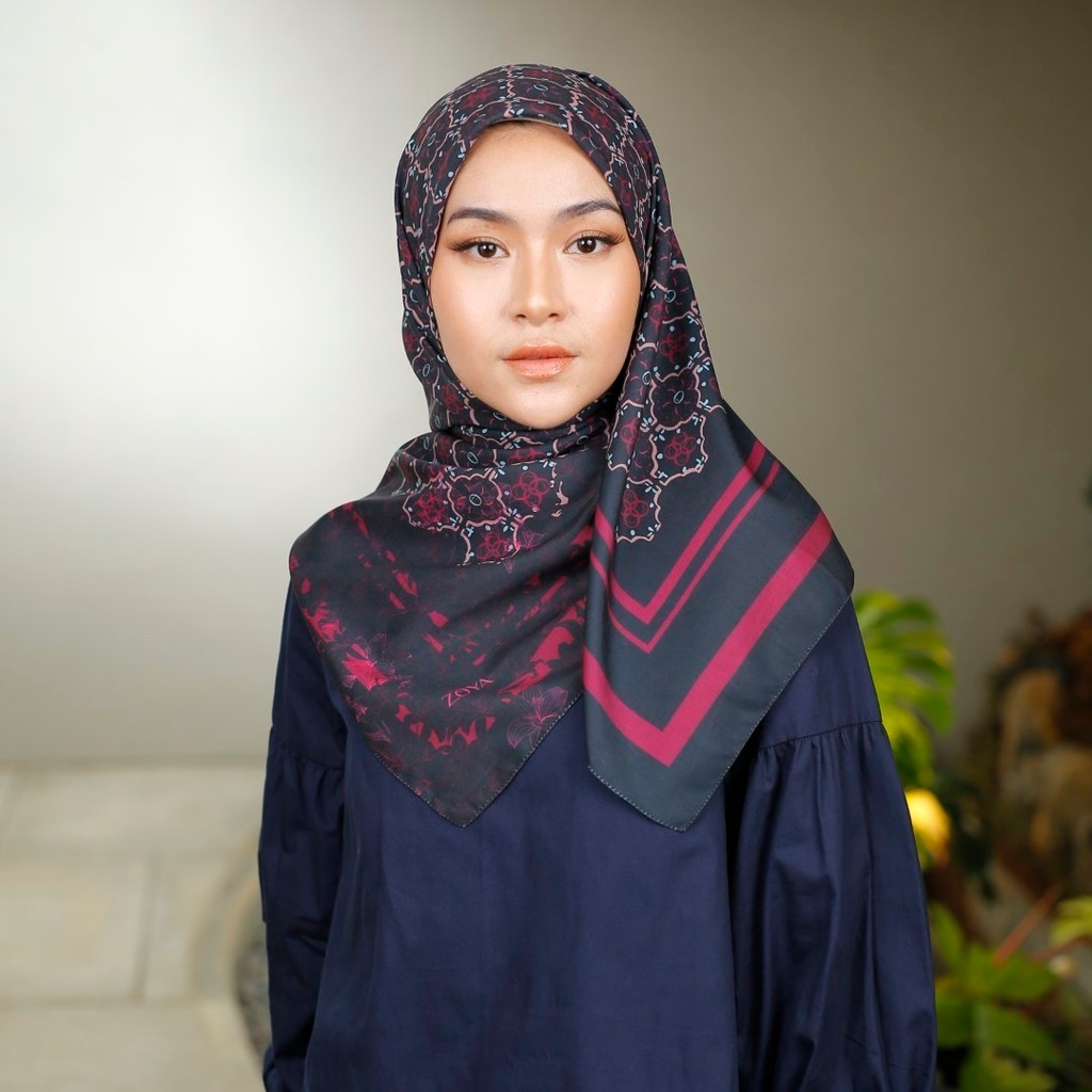 Jual Zoya MAZIRA Scarf - Kerudung Hijab Segiempat Motif With Pouch ...