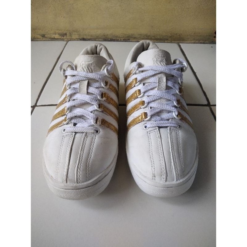 Jual Sepatu Casual cewek K-SWISS Kulit white gold second | Shopee Indonesia