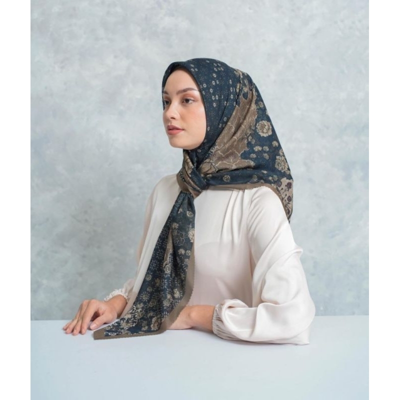 Jual Reeham HL Signature Emboss Scarf Voal Plain Ocean Denim Coffee ...