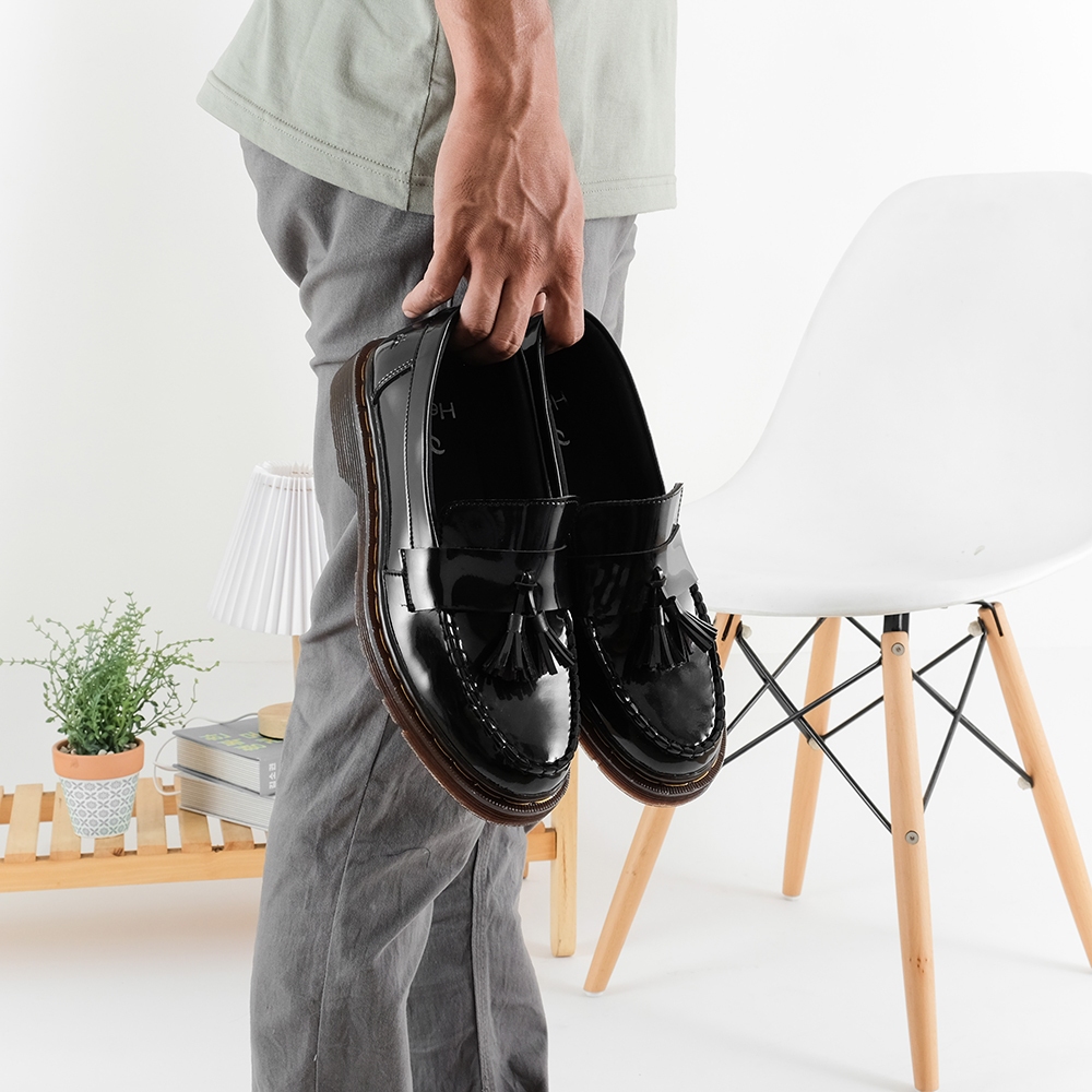 Jual UNION GOZIM SEPATU DOCMART LOAFER PRIA FORMAL HITAM | SEPATU ...