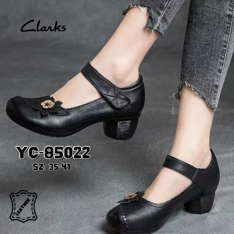 Jual Clarks YC-85022 Strap Flower Block Heels 4cm* | Shopee Indonesia
