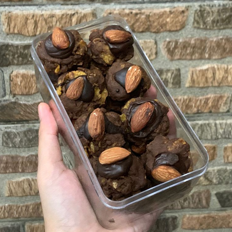 Jual Kue Kering Afghan Cookies Crunchy Almond Cokelat Kacang Premium ...