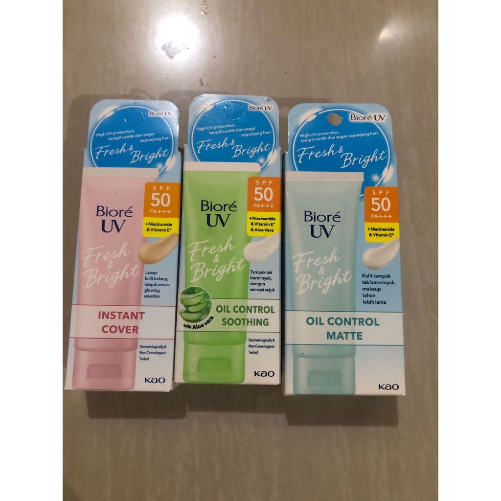 Jual BIORE UV INSTANT COVER FRESH & BRIGHT OIL CONTROL SOOTHING OIL ...