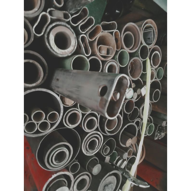 Jual pipa Besi Oval ukuran 2 Cm X 4.6 Cm tebal 1.5 mm panjang 50cm ...