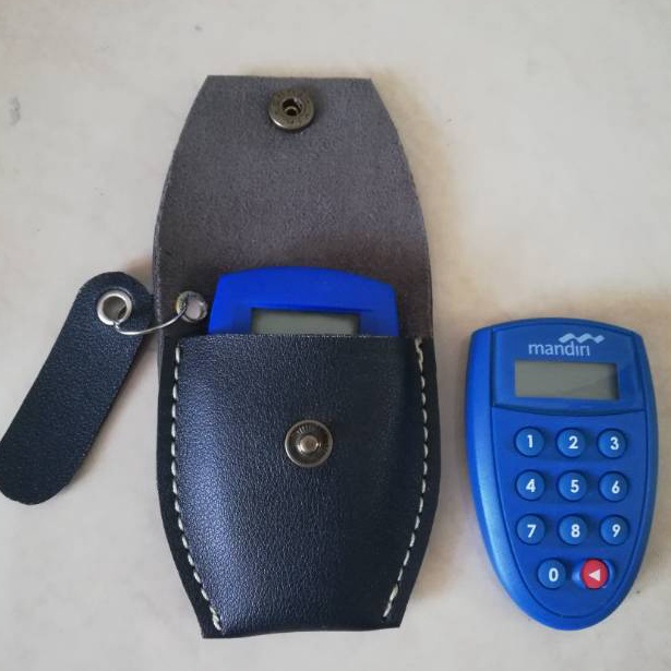 Jual TREN TERBARU Tempat Key BCA Key Case Token BCA Mandiri | Shopee ...