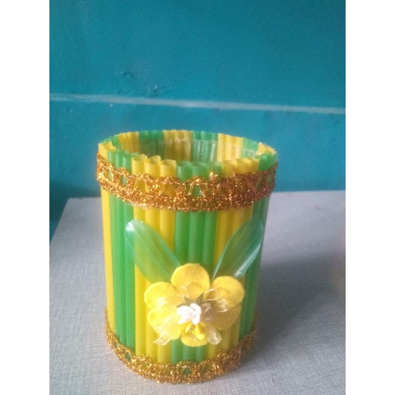 Jual tempat pensil vas bunga dari sedotan dan botol plastik | Shopee Indonesia