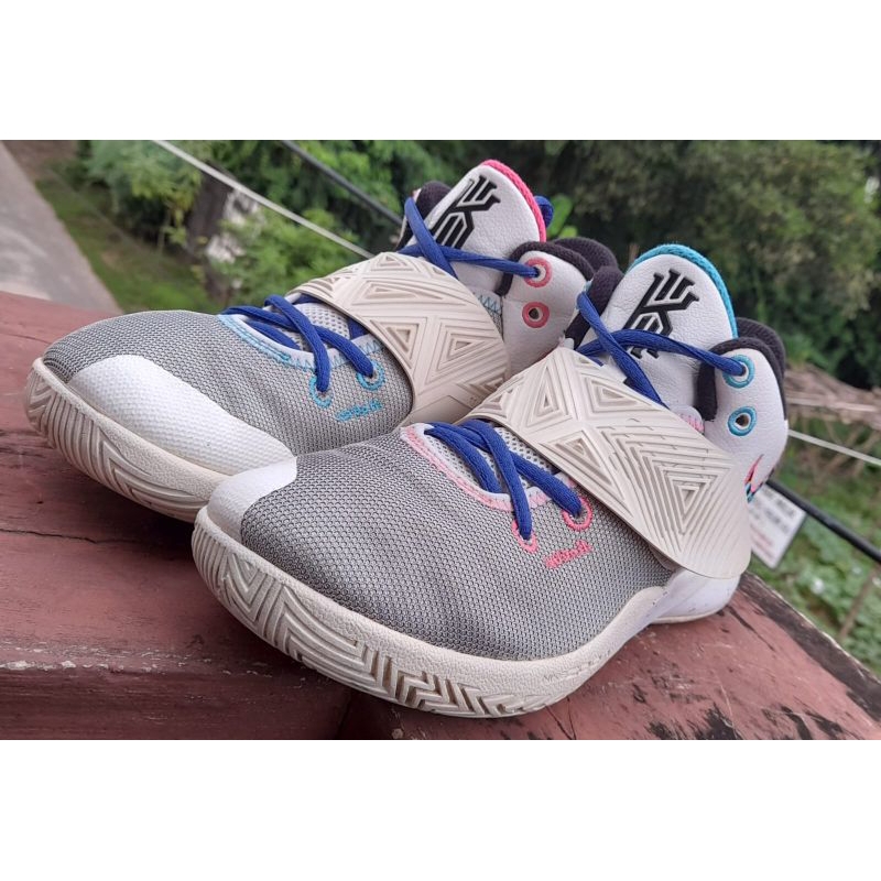 Jual Sepatu Basketball | Shopee Indonesia