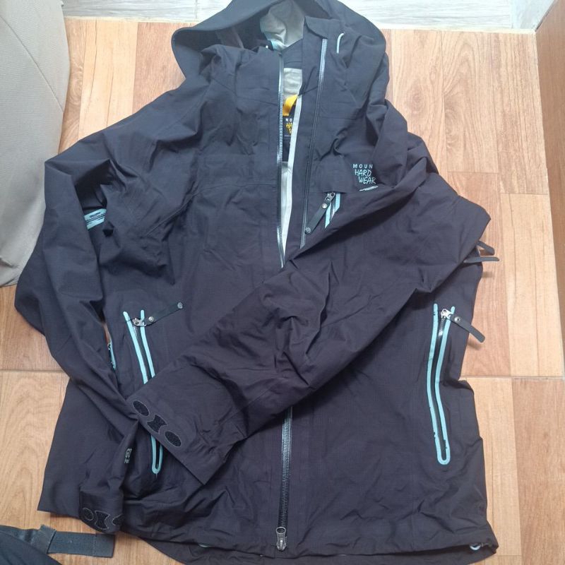 Jual jaket hard mountain wear | Shopee Indonesia