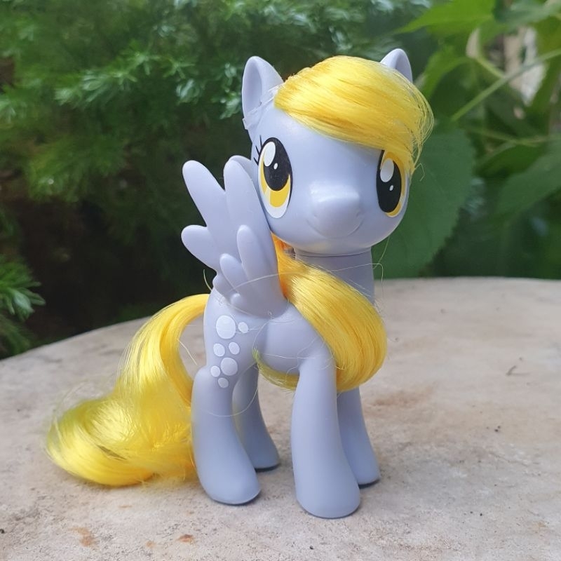 Jual Ultra Rare My Little Pony Friendship Is Magic Figure Derpy Hooves ...