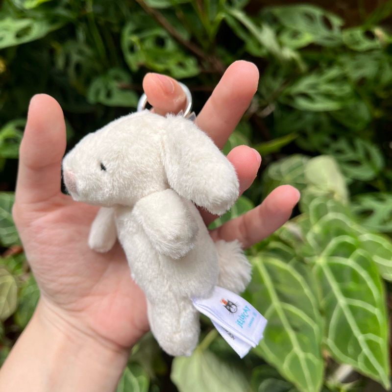 Jual JELLYCAT BAG CHARM KEYCHAIN - Original Bunny, Amuseables | Shopee ...