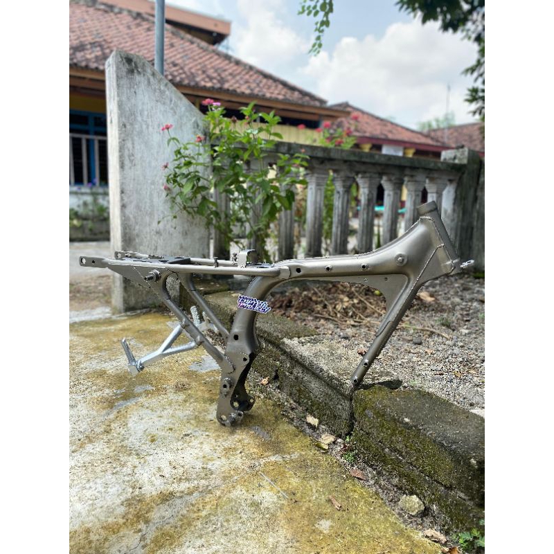 Jual Rangka CB 100 Rangka Tatanan Jejeg Sudah Segrek K2 Begel Panjang Bahan Rangka Depan Megapro ...