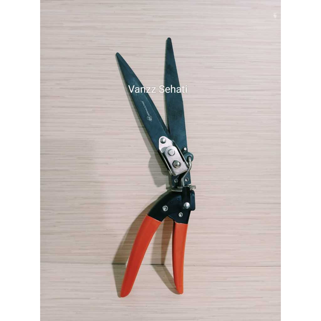 Jual GUNTING RUMPUT 3 ARAH /GUNTING SABOTEN 3 POSISI MEREK HERMAN ...