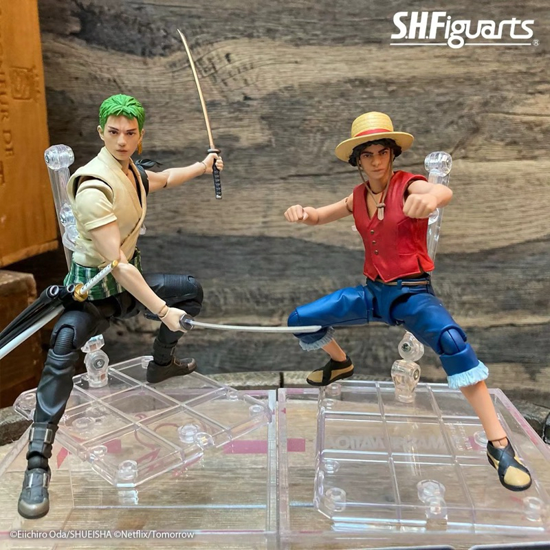 Jual Action Figure One Piece SHF Roronoa Zoro Netflix Series | Shopee ...