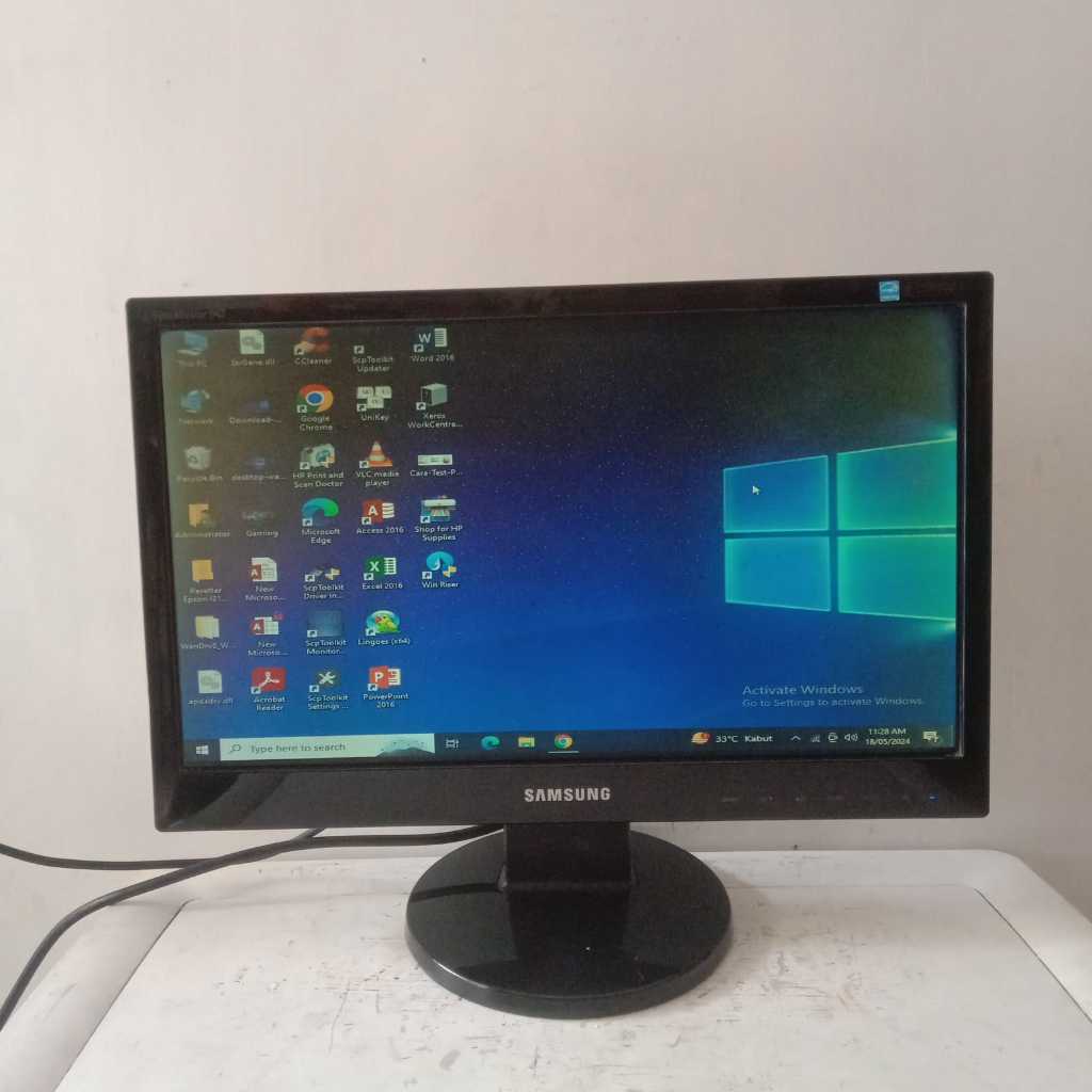 Jual lcd monitor samsung 943snxplus 19inch kondisi minus layar bintik ...