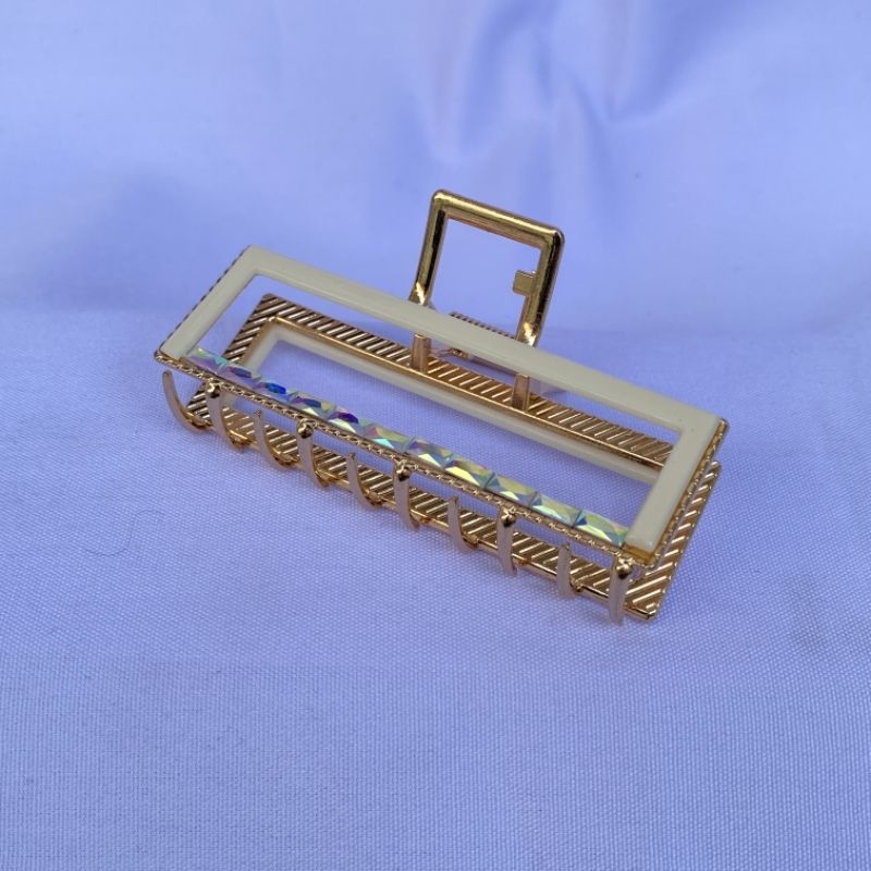 Jual ACC / JEPIT SALON BESI MATA SUSUN 9CM / JEPITAN / AKSESORIS RAMBUT KAMINO | Shopee Indonesia