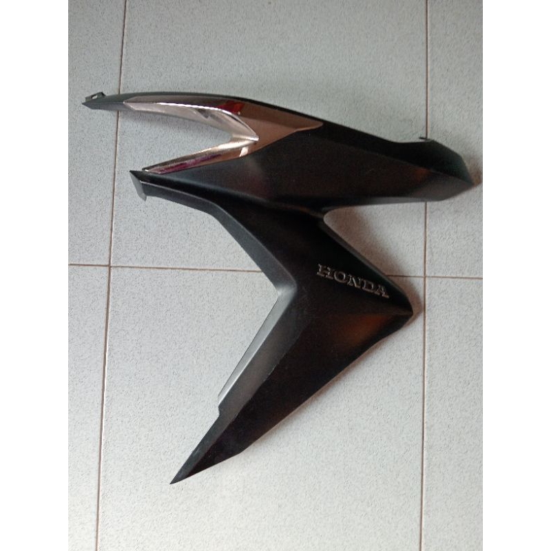 Jual cover sayap kiri Vario 125 150k 59 original cat ori warna hijau ...