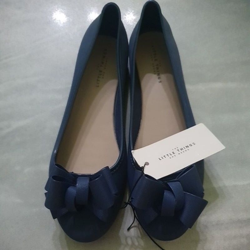 Jual sepatu little things | Shopee Indonesia