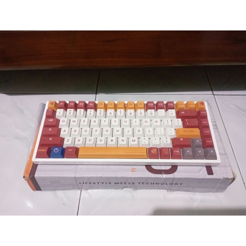 Jual Press Play Rover84 Wireless Keyboard | Shopee Indonesia