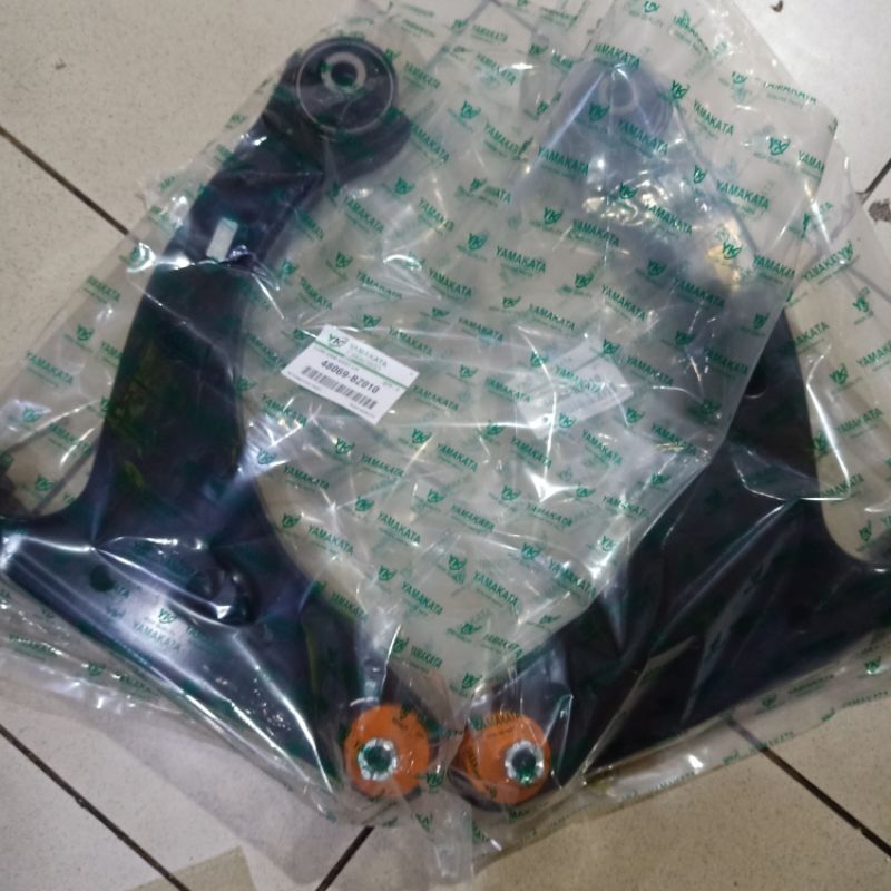 Jual lower arm Avanza Xenia asli Yamakata harga 1set(kiri& kanan ...