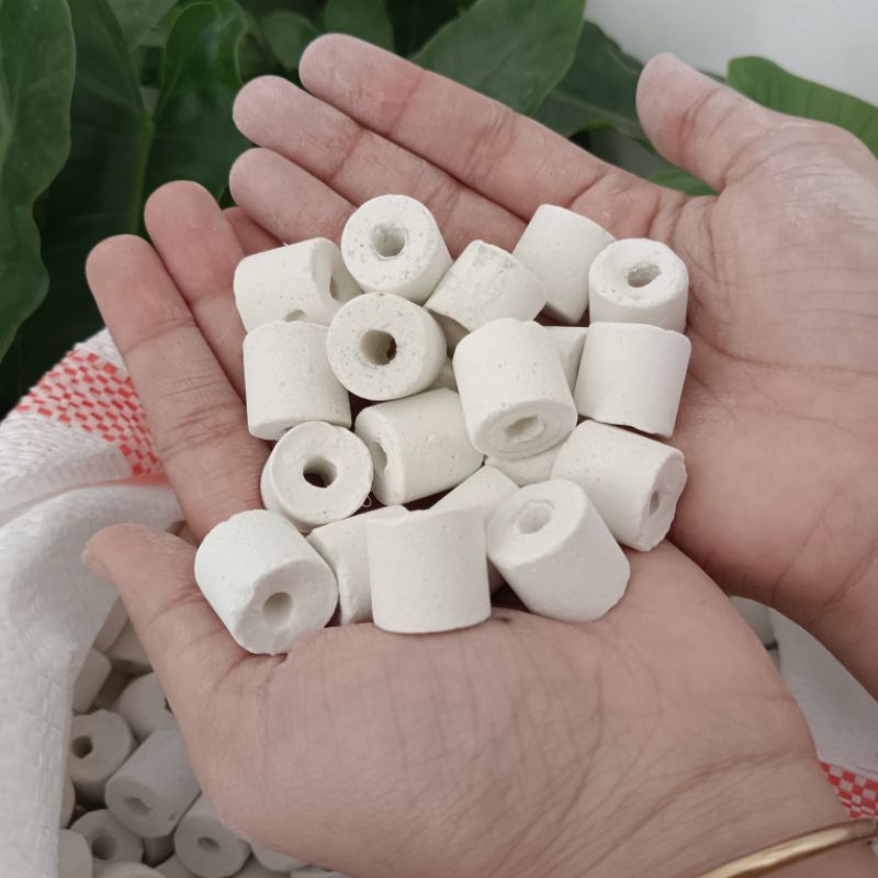 Jual Bio ring media filter, bioring ceramic rumah bakteri 1 kg | Shopee ...