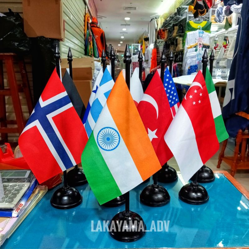 Jual bendera meja bendera negara India plus tiang kayu | Shopee Indonesia