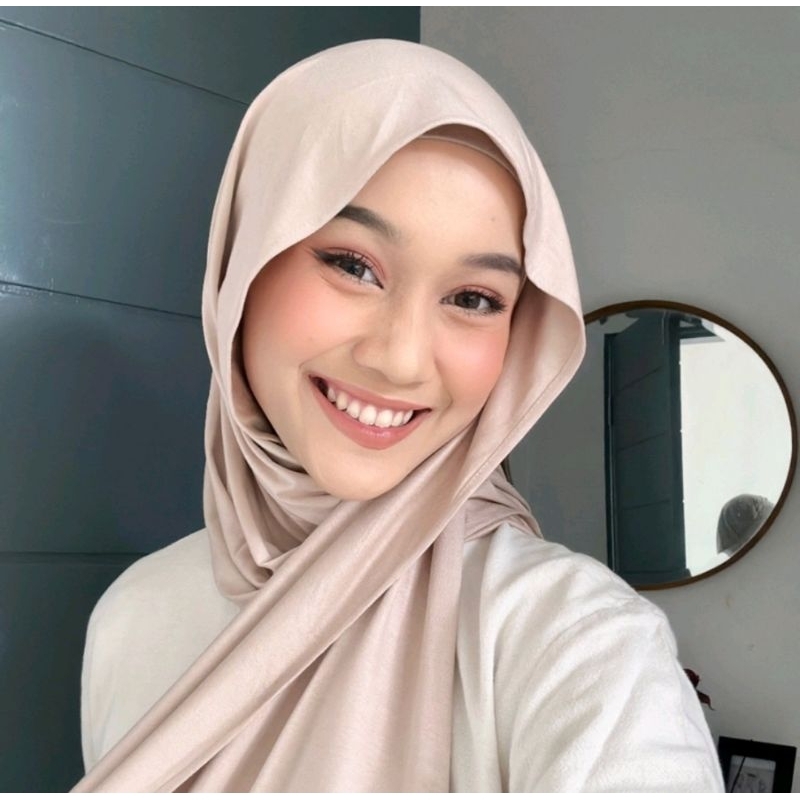 Jual Pashmina Kaos Jersey Premium LABEL AKLIRIK // Pashmina Meleyot ...