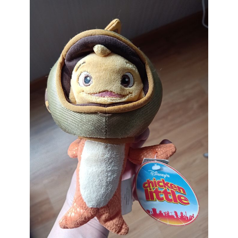 Jual Boneka Disney Rare Chicken Little Fish Out of Water | Shopee Indonesia