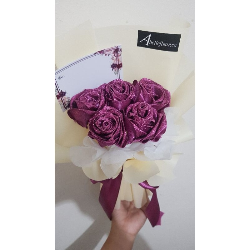 Jual [Isi 5 Bunga] BUKET BOUQUET BUNGA MAWAR SATIN | Shopee Indonesia