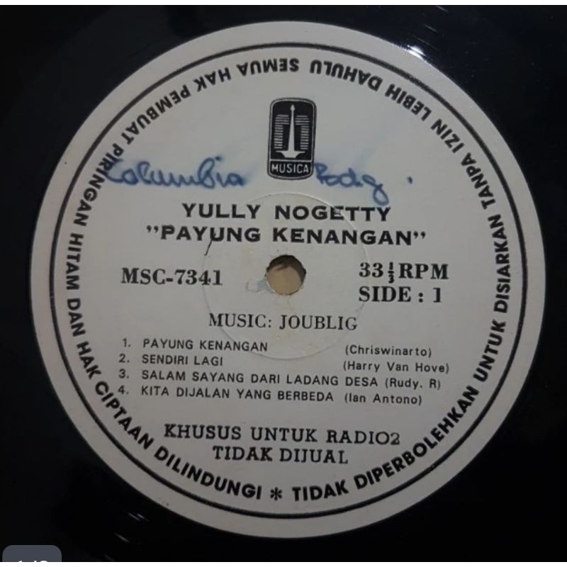 Jual Vinyl Piringan Hitam 12 inch Yully Nogetty-Payung Kenangan ...