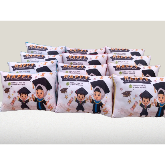 Jual Bantal Costum Wisuda | Bantal Print Custom Foto Ukuran 40x30cm 2 ...