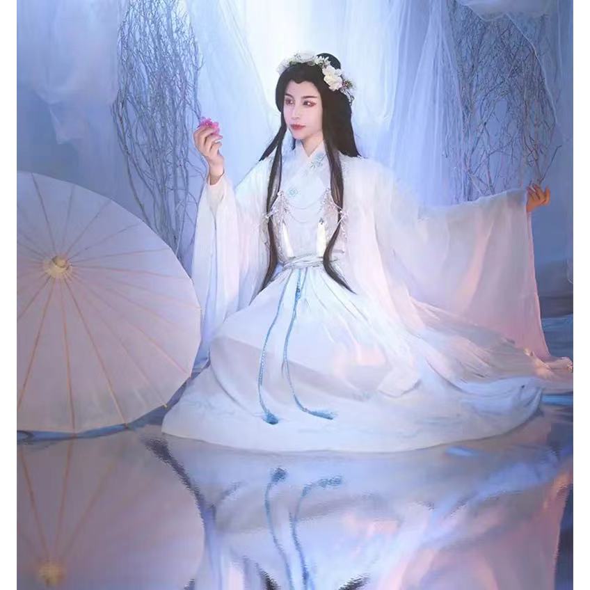 Jual Heavenly officials bestow blessings on Xie Lian, wearing a white ...