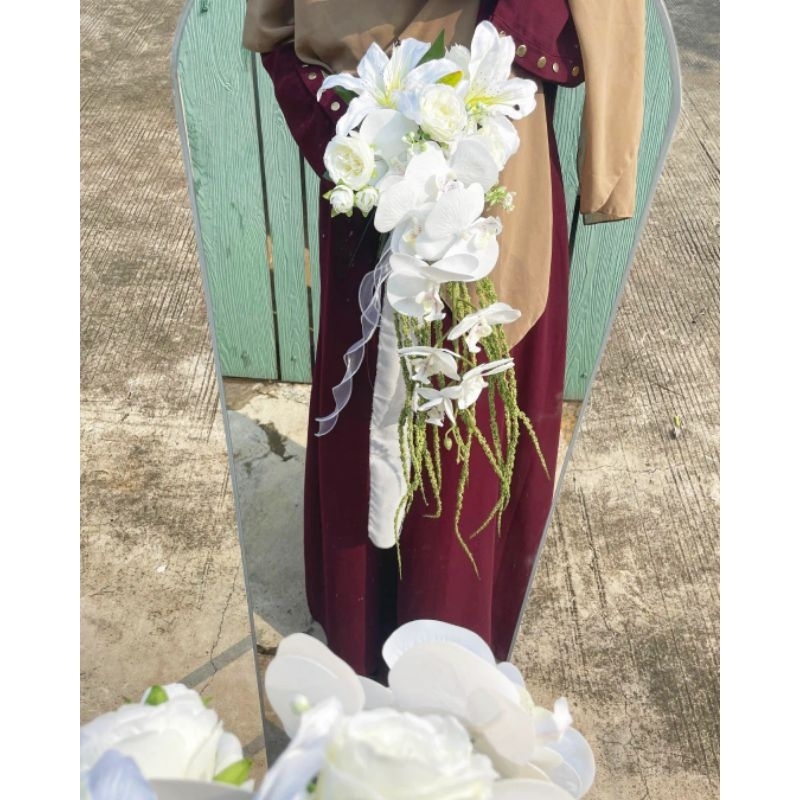 Jual LAYLA CASCADE BRIDAL BOUQUET BUNGA ARTIFICIAL ANGGREK ORCHID ...