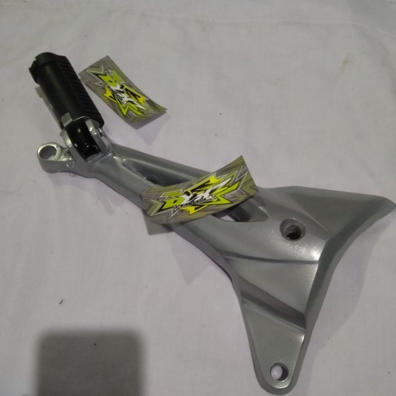 Jual Dudukan step Supra fit box kanan saja power postep belakang Supra ...