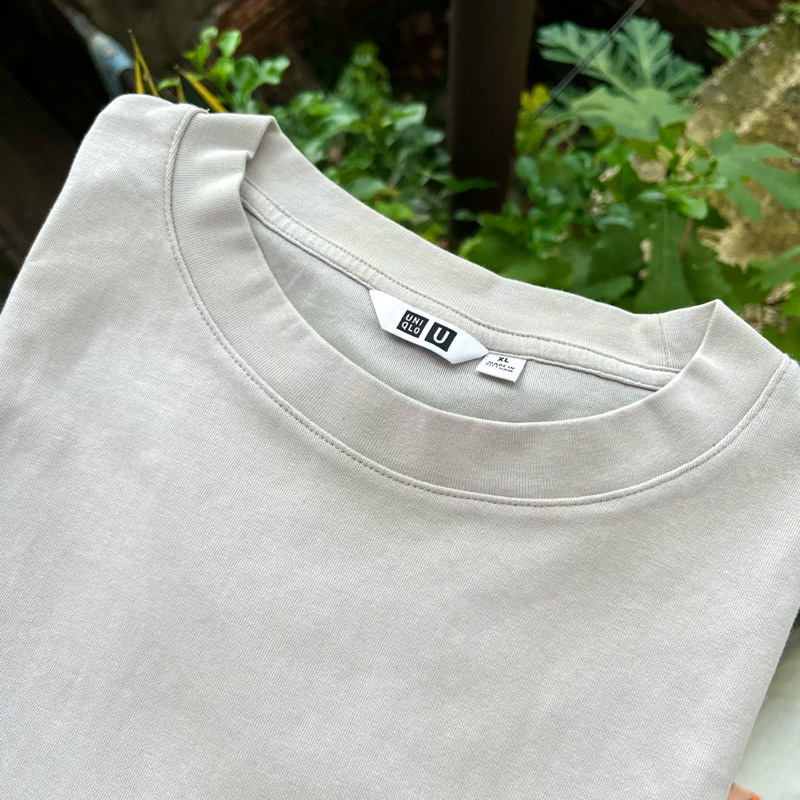 Jual T-Shirt UNIQLO U AIRism Oversize Cream (XL) | Shopee Indonesia