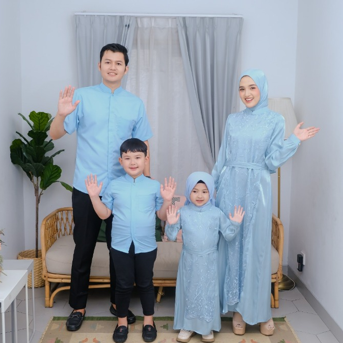 Jual Sarimbit Set Keluarga Baby Blue Shimmer Family Set Lebaran Idul ...