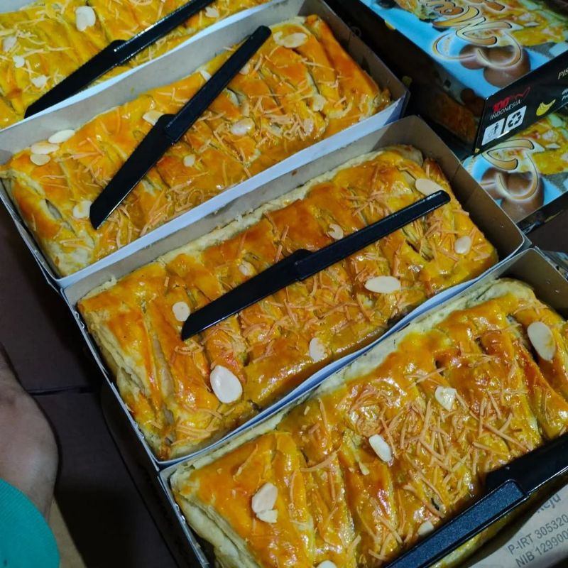 Jual BANANA STRUDEL / OLEH OLEH KHAS BANDUNG / BANANA STRUDEL MANAH ...