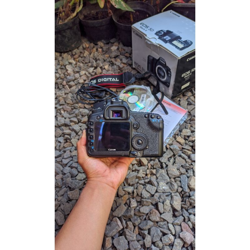 Jual Dslr canon 5D Mark II body only fullset dus box | Shopee Indonesia