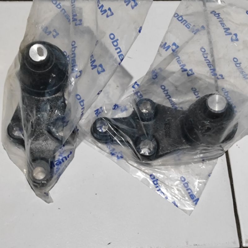 Jual Balljoint ball joint lower arm Hyundai H1 H-1 Starex | Shopee ...