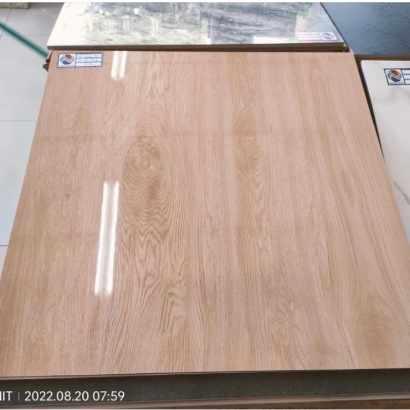 Jual granit lantai 60x60 motif kayu glosy Glazed polished | Shopee Indonesia
