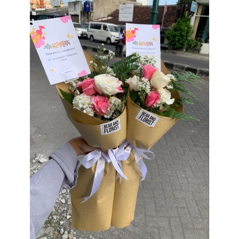 Jual BEAR AND FLO - Buket Bunga Mawar | Bouquet Bunga Segar | Buket Wisuda | Bouquet Anniversary ...