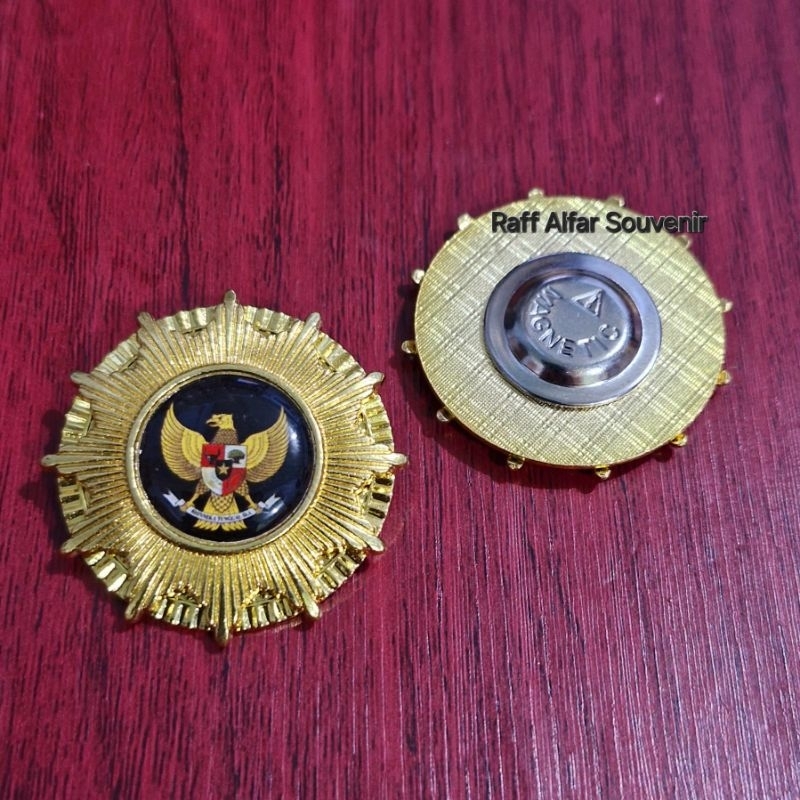 Jual PIN GARUDA MODEL BINTANG GERIGI - LENCANA GARUDA | Shopee Indonesia
