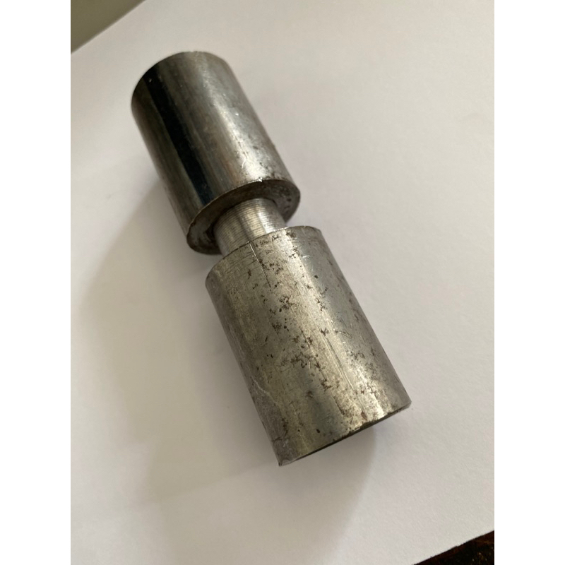 Jual Engsel pipa bubut 11/4 panjang 9cm // Engsel bubut ukuran 11/4 ...