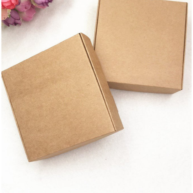 Jual { 10 pcs } kardus mini ukuran 8x8x3 cm dus packing souvenir ...