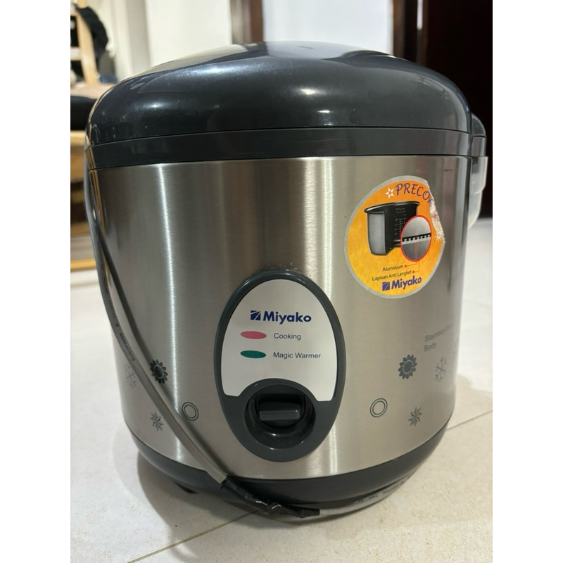 Jual rice cooker miyako second ukuran 1,8 liter | Shopee Indonesia