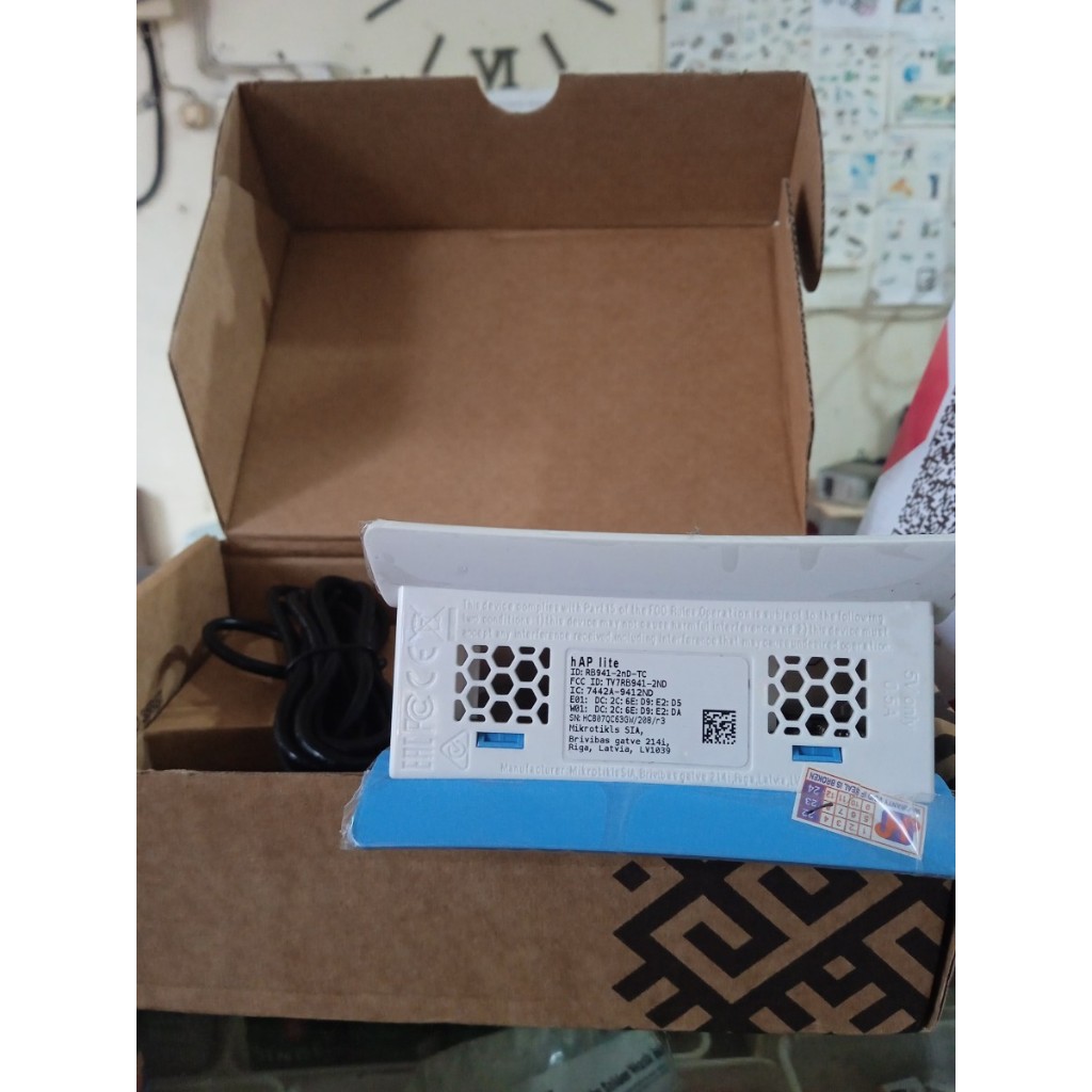 Jual Router Mikrotik Wireless RB941-2nD-TC (hAP Lite) | Shopee Indonesia